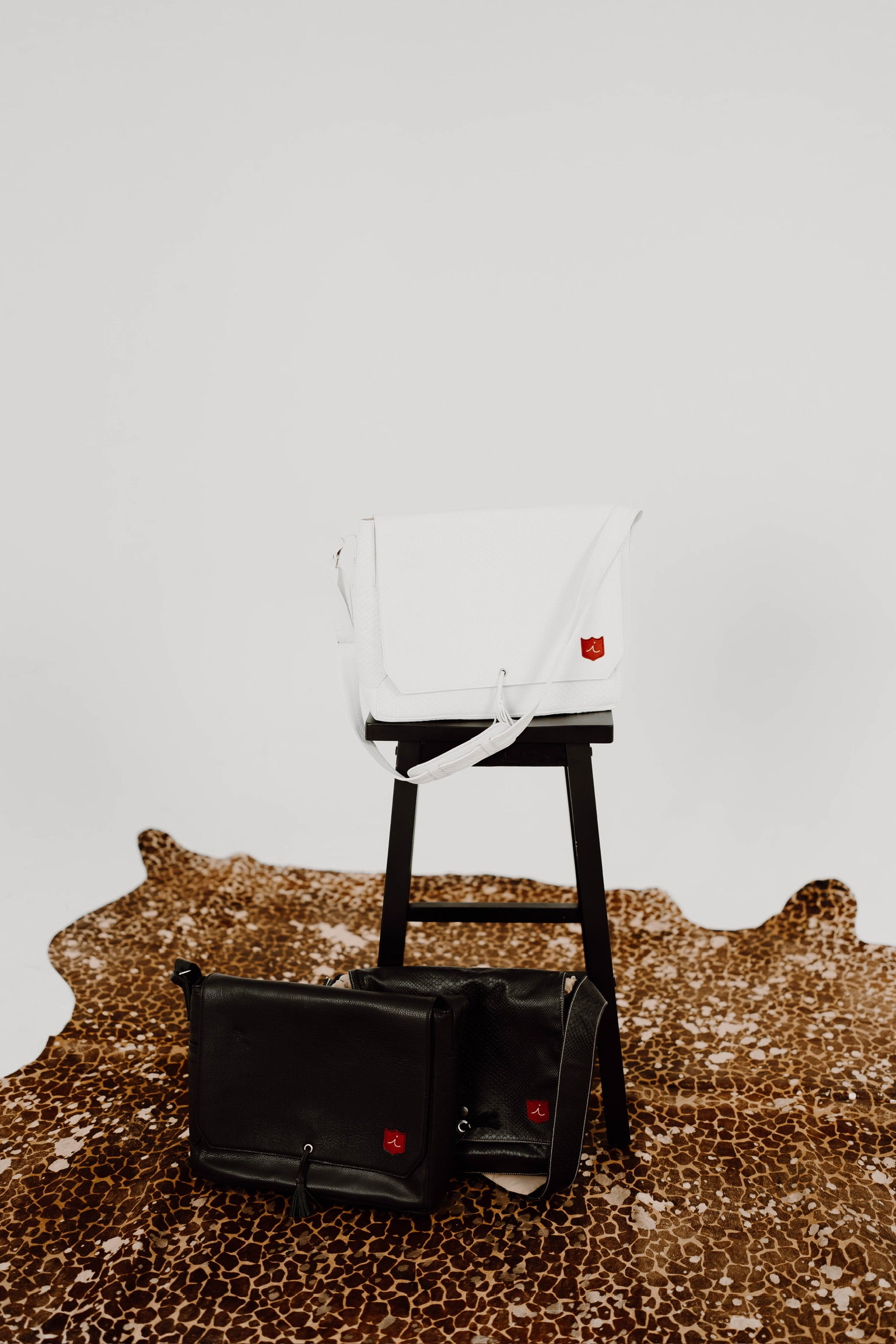 Exotic Computer Bag: White Boa – Iliac Golf